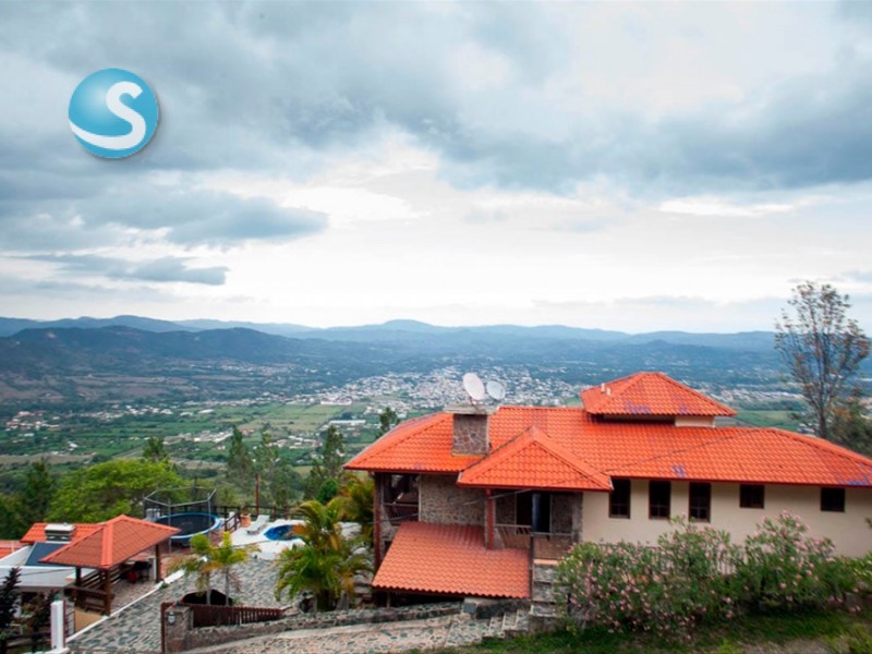 Villa en Venta, Jarabacoa #1345075 - SuperCasas.com