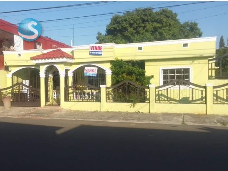 Casa en Venta, Ensanche Luperón #1357135 - SuperCasas.com